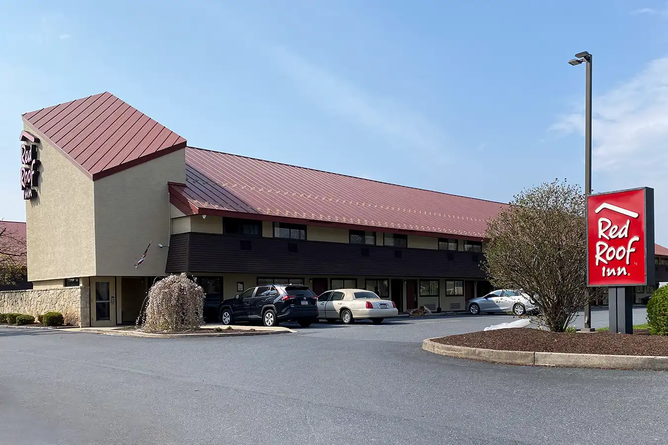 Red Roof, USA Hotel Furniture Procurement | Arcedior